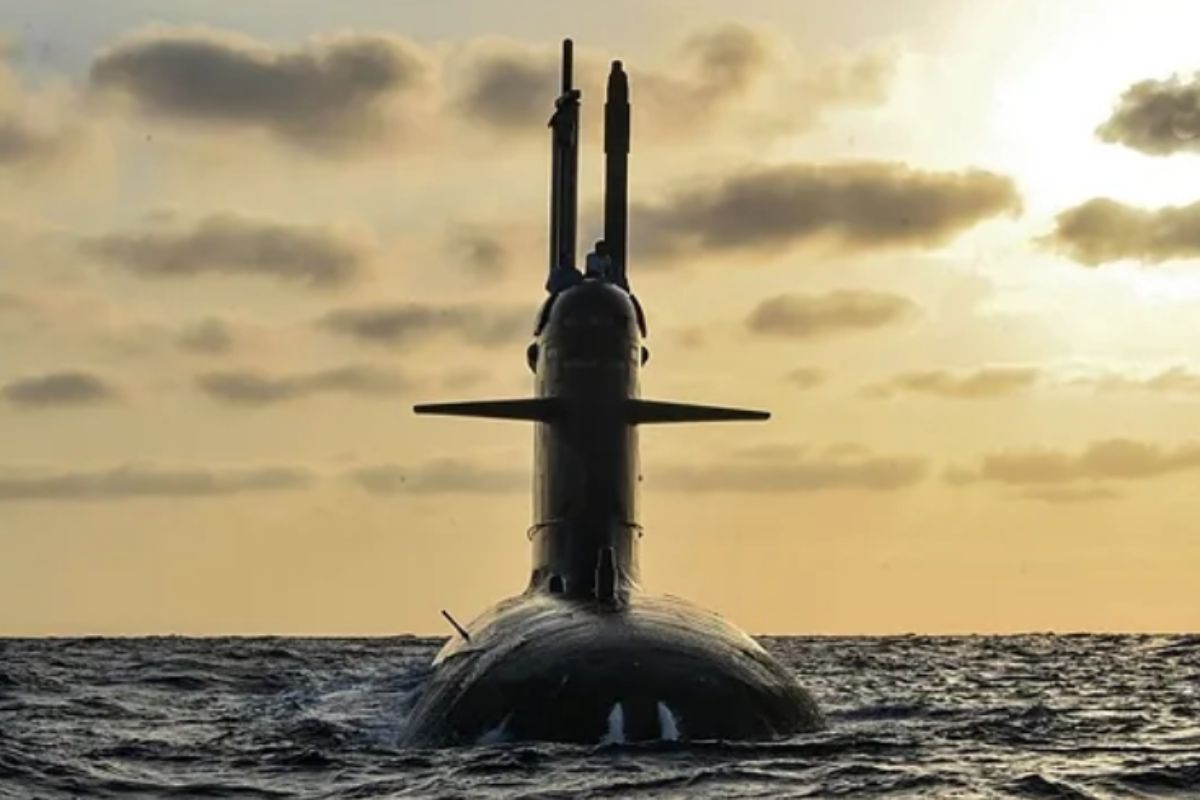 China avança com IA para rastrear submarinos e pode alterar o ...